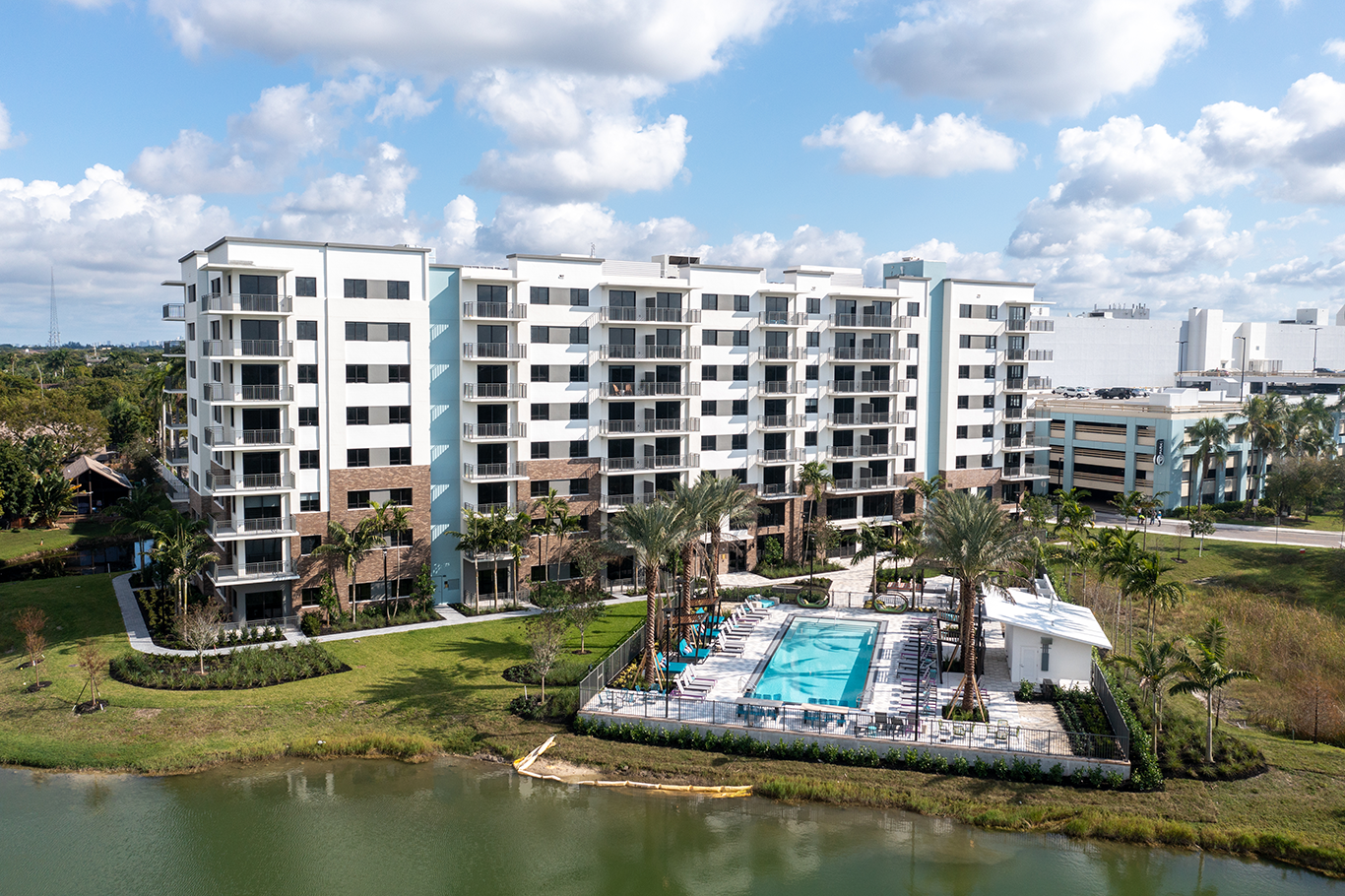 Plantation Walk - Kaufman Lynn Construction
